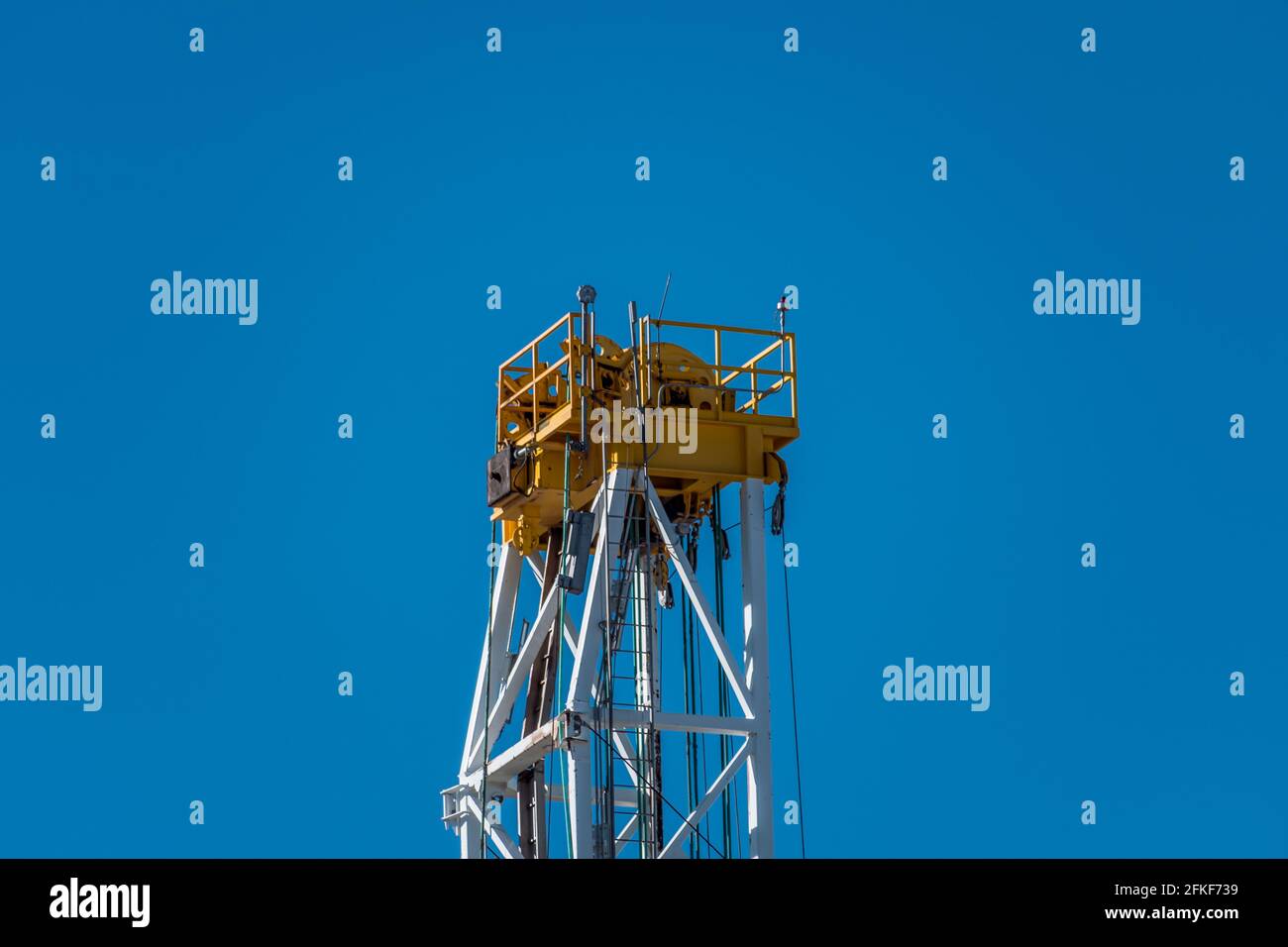Drilling towers hi-res stock photography and images - Alamy