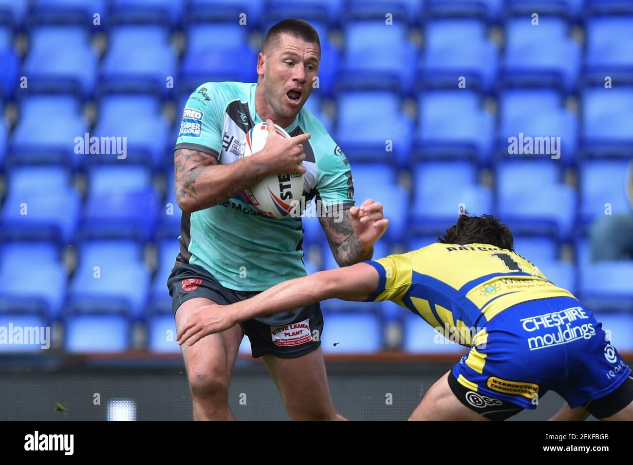 Shaun Kenny-Dowall (4) of Hull KR in the tackle of Stefan Ratchford (1 ...