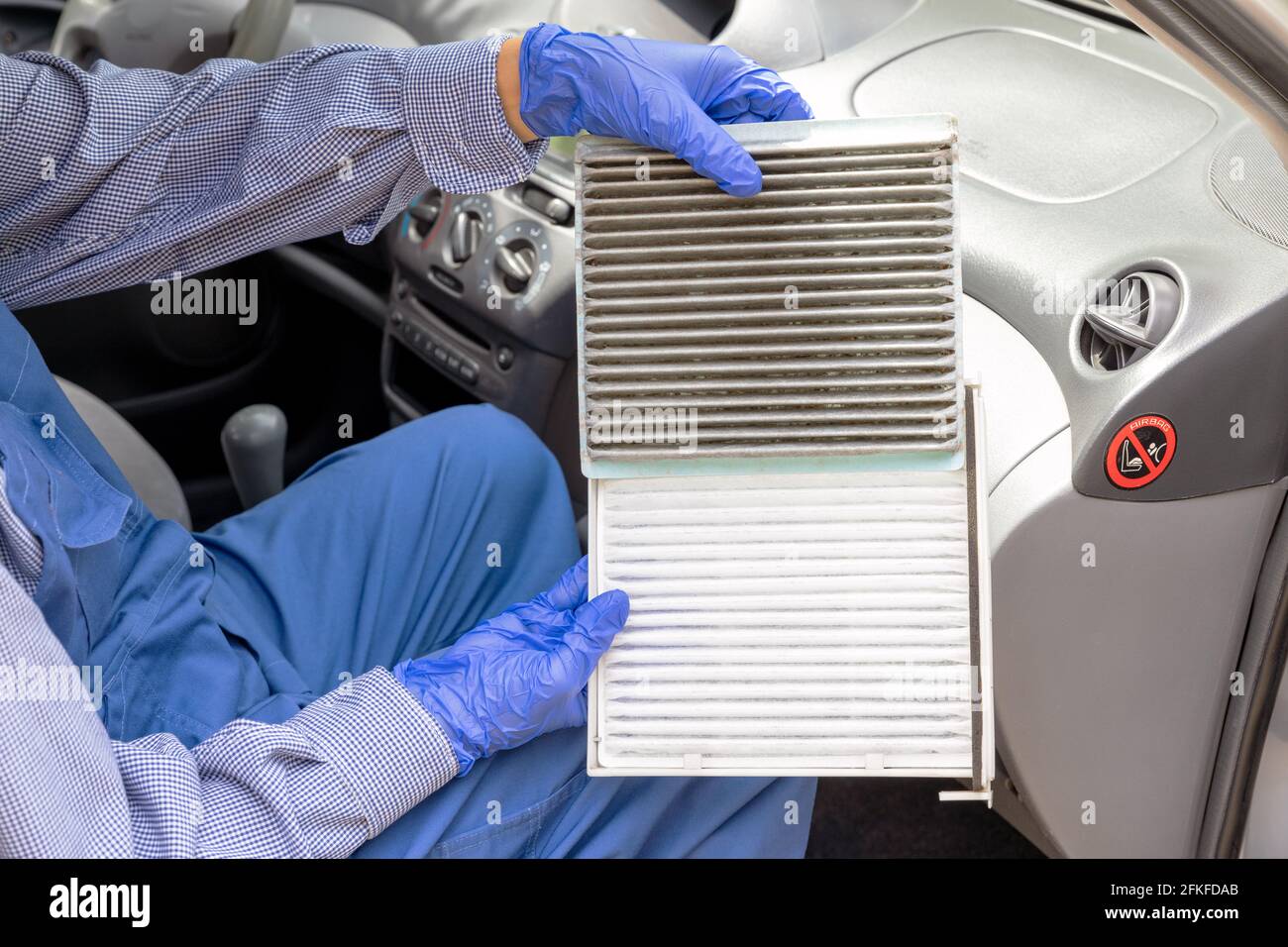 Replacement of cabin pollen air filter for a car. Basic auto mechanic ...