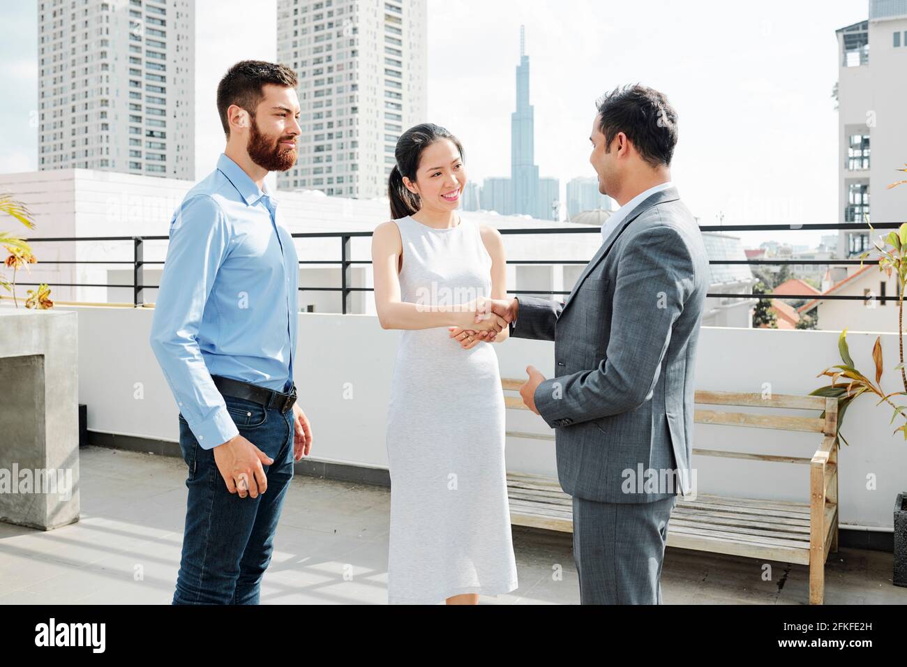 Indian business partner hi-res stock photography and images - Alamy