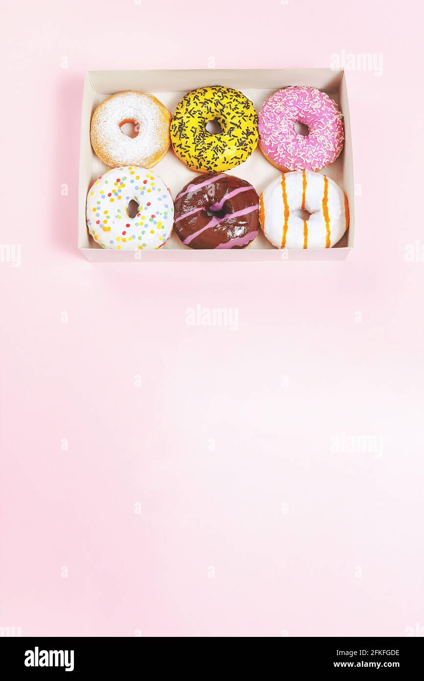 Pink set up hi-res stock photography and images - Alamy