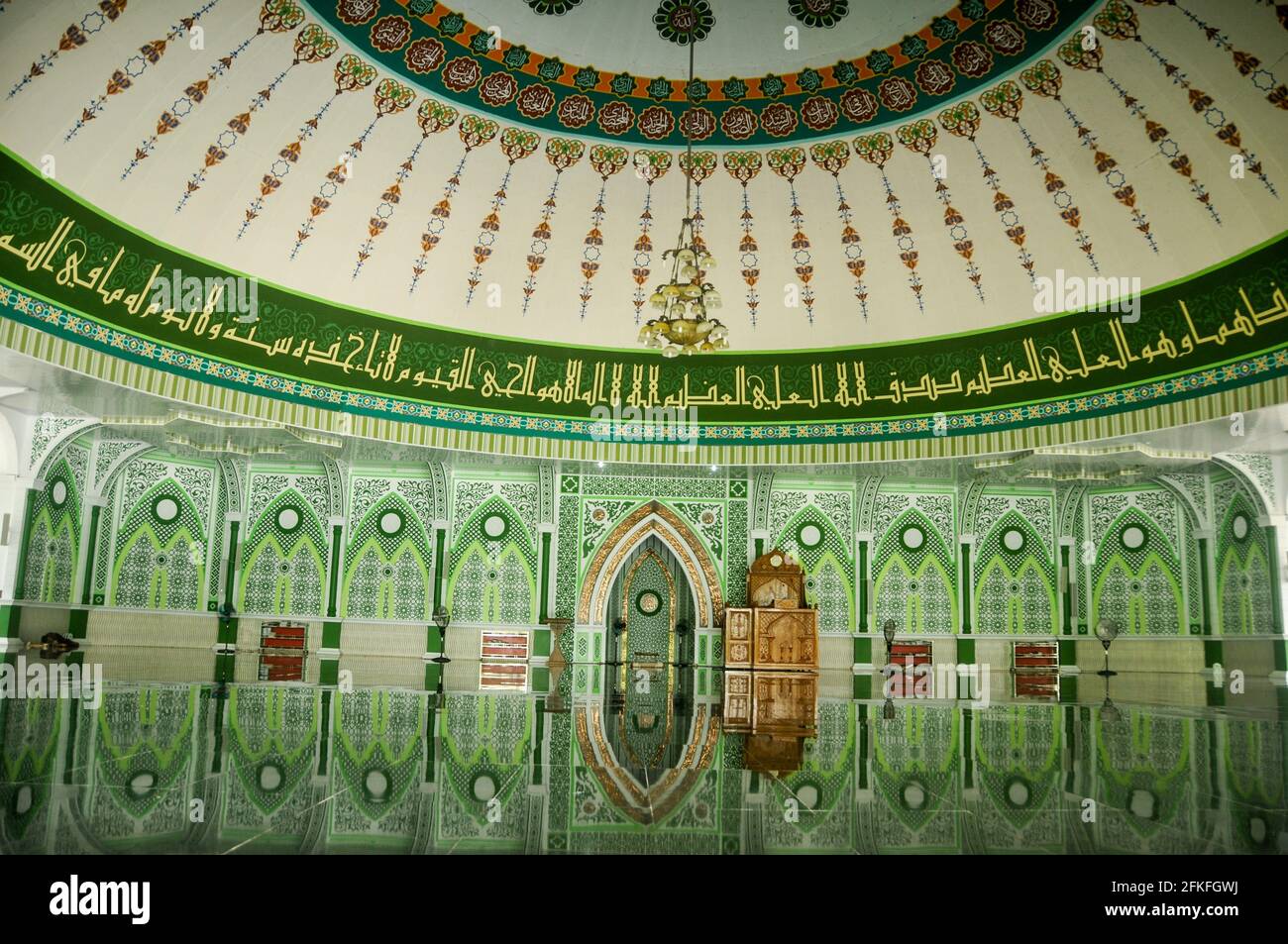 Al Munawwarah mosque, Jantho city icon Stock Photo - Alamy