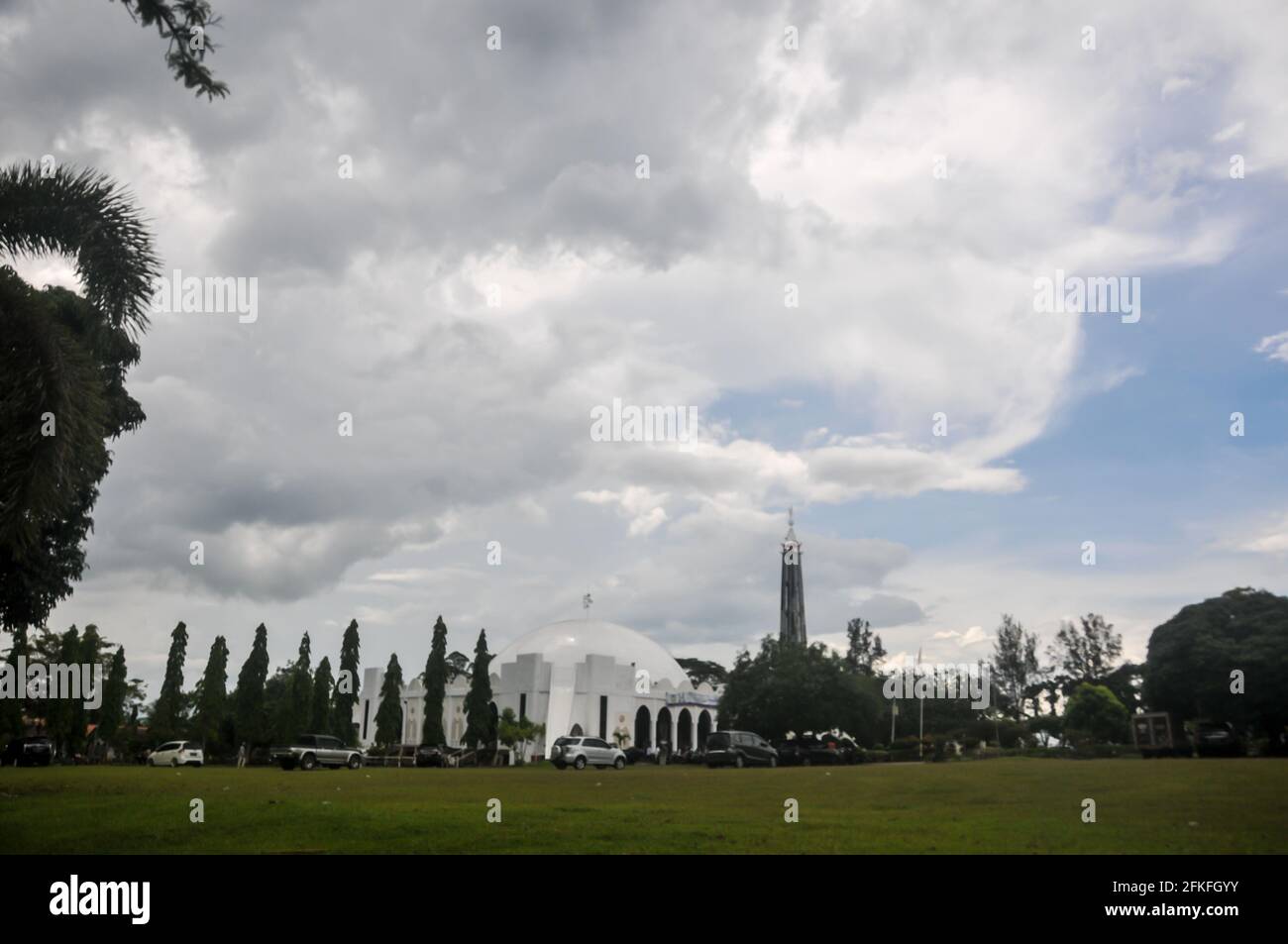 Al Munawwarah mosque, Jantho city icon Stock Photo - Alamy