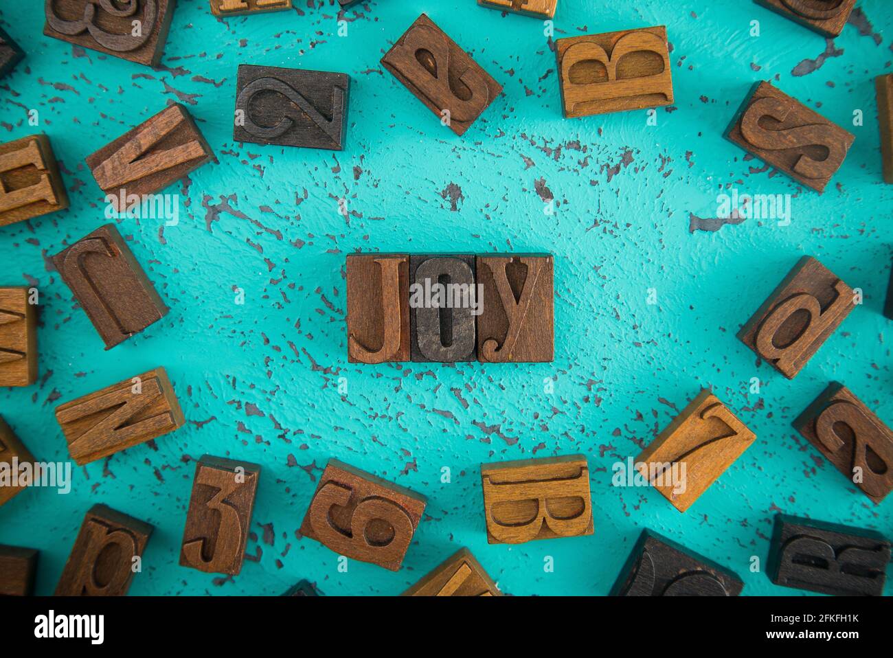 Be happy in block letters hi-res stock photography and images - Alamy