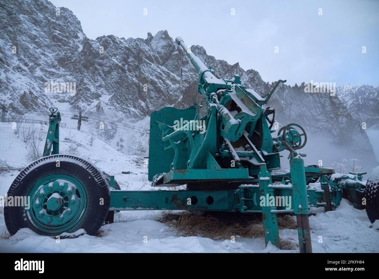 Avalanche prone slope hi-res stock photography and images - Alamy
