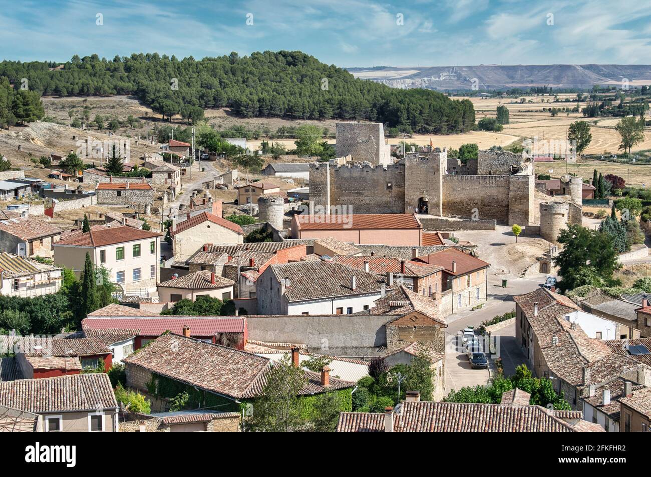 Medieval castilian houses hi-res stock photography and images - Alamy