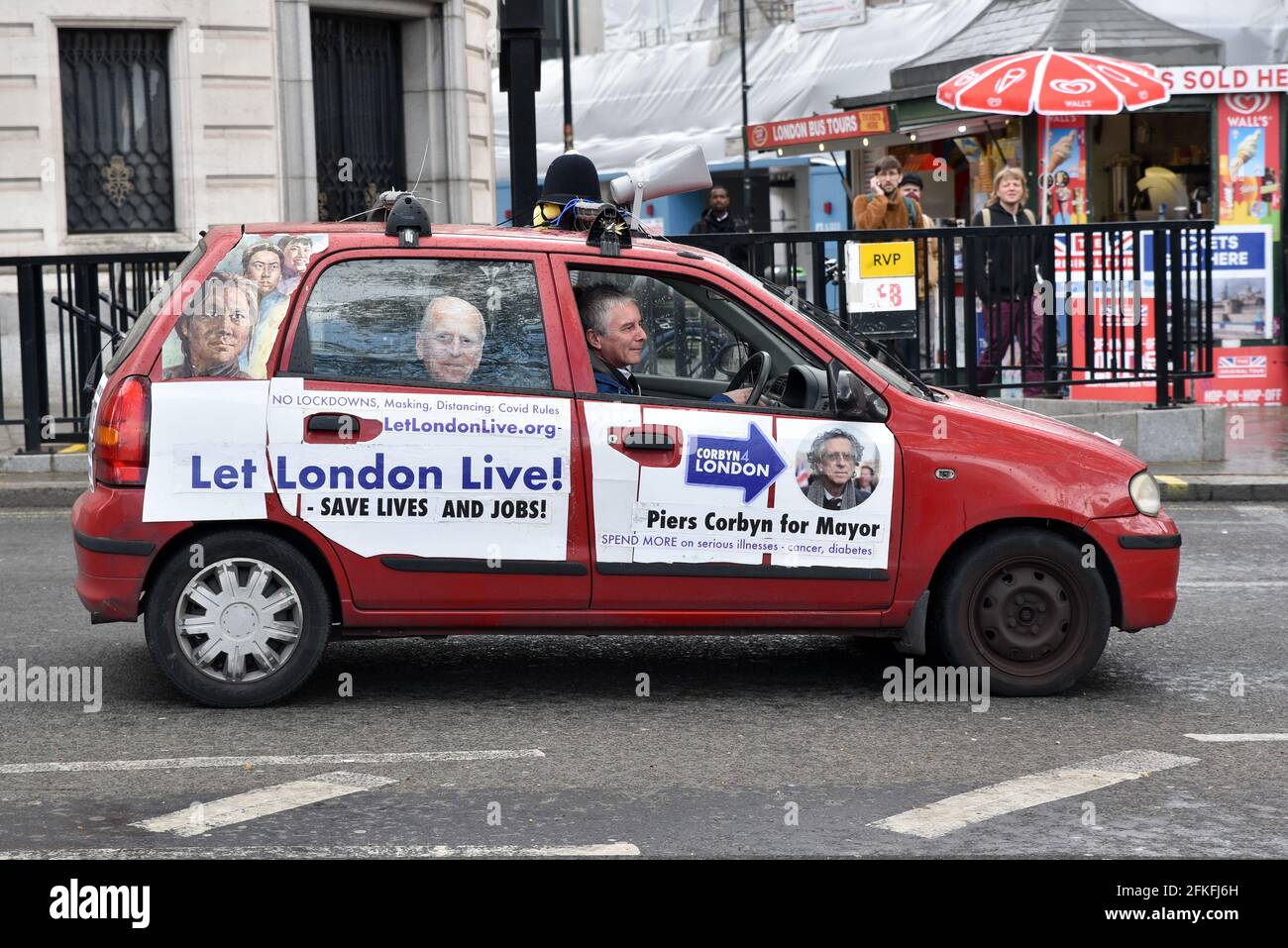 Piers corbyn bus hi-res stock photography and images - Alamy