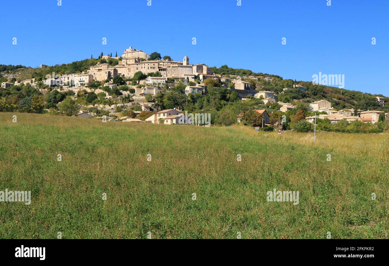 The village of Simiane la retonde Stock Photo - Alamy
