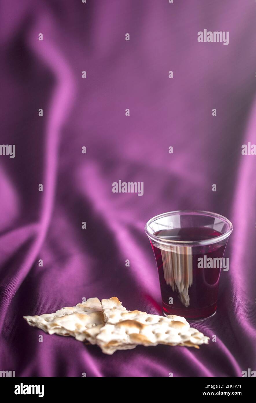 Communion scripture hi-res stock photography and images - Alamy