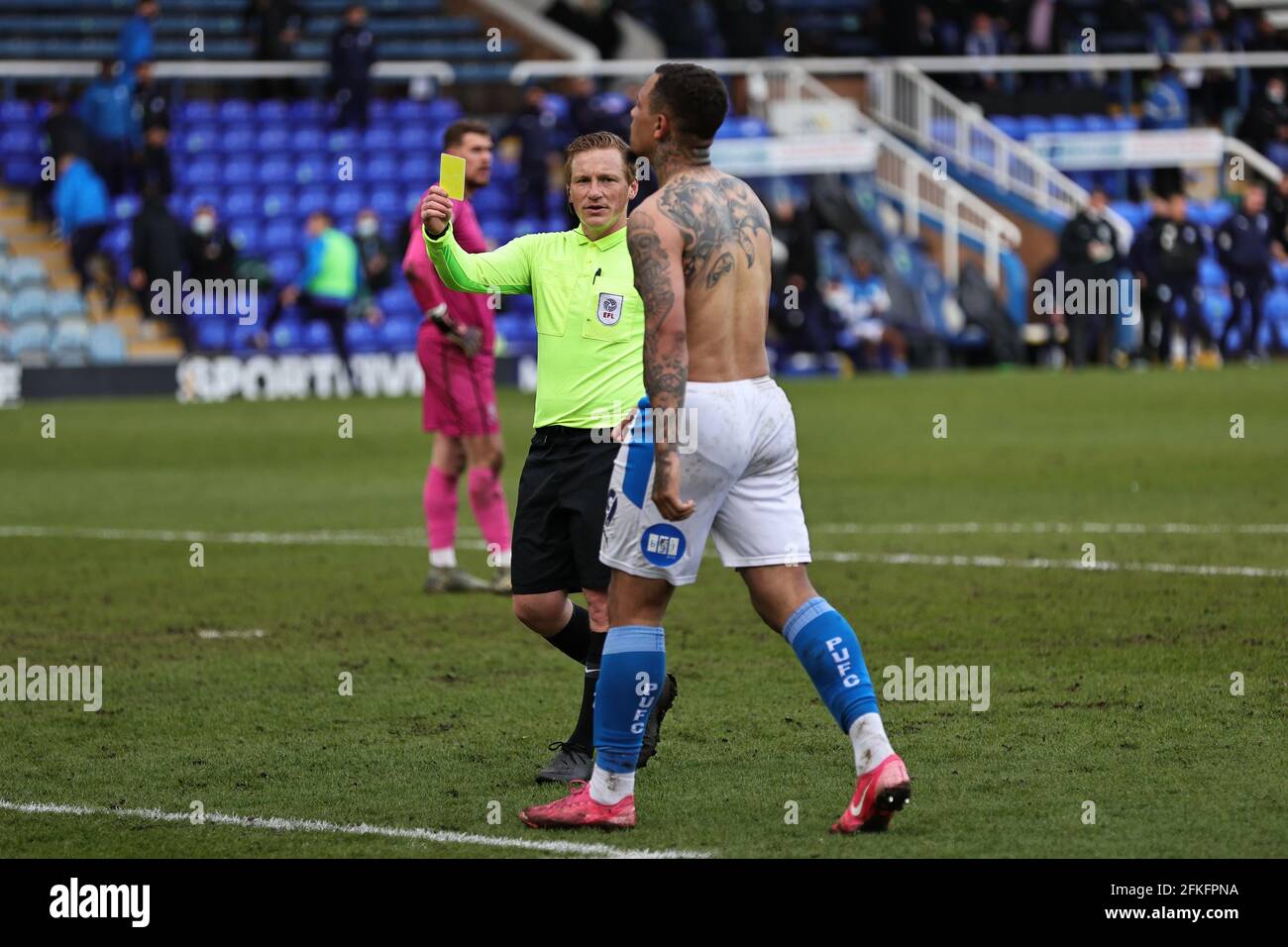 John busby referee hi-res stock photography and images - Alamy