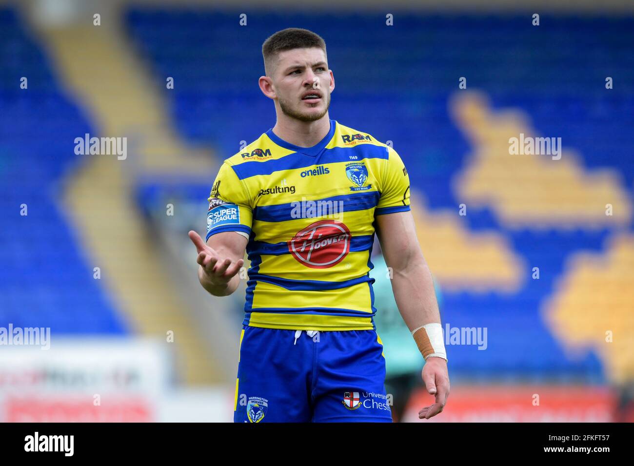 Danny Walker (16) of Warrington Wolves in action during the game Stock ...
