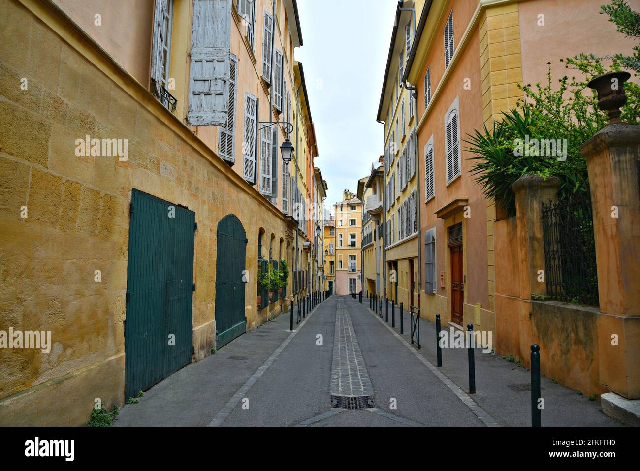 Provençal style architecture in the historic center of Aix-en-Provence ...