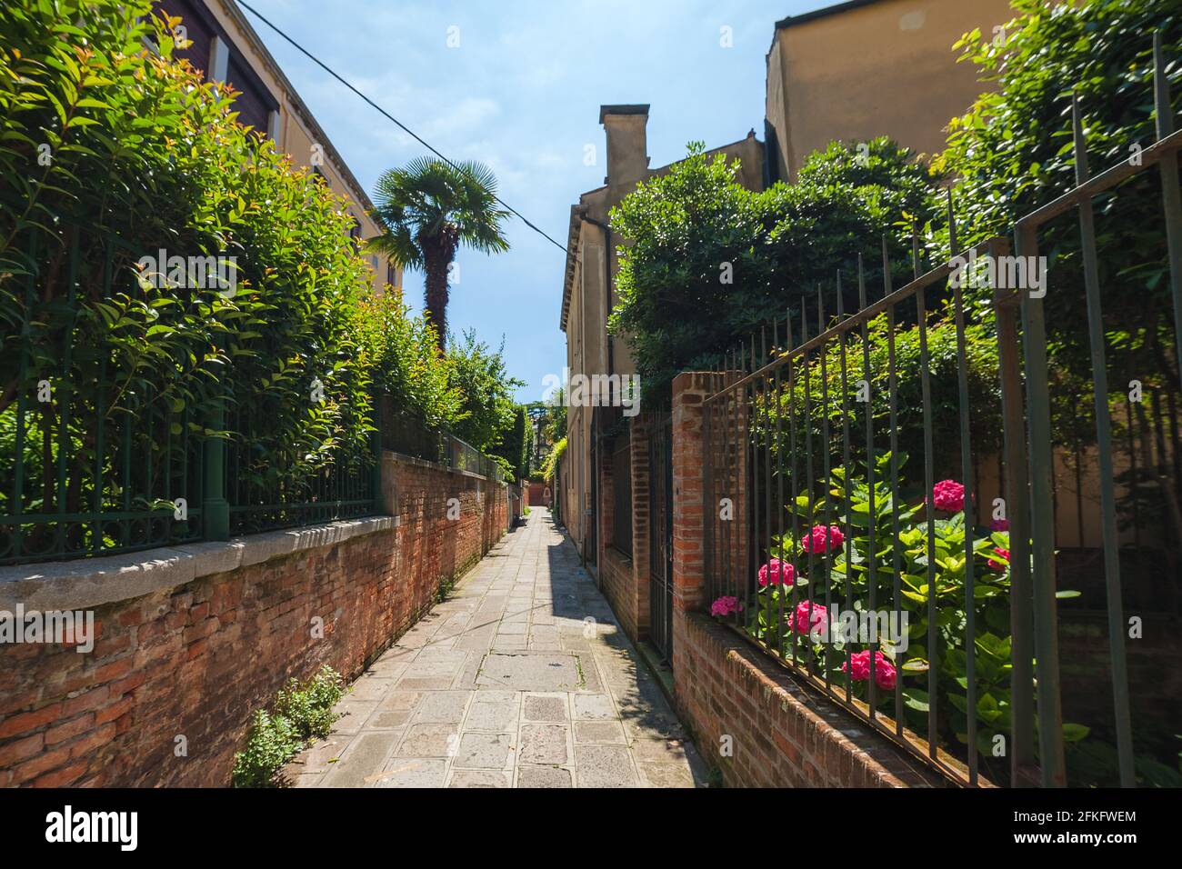 Emptu city hi-res stock photography and images - Alamy