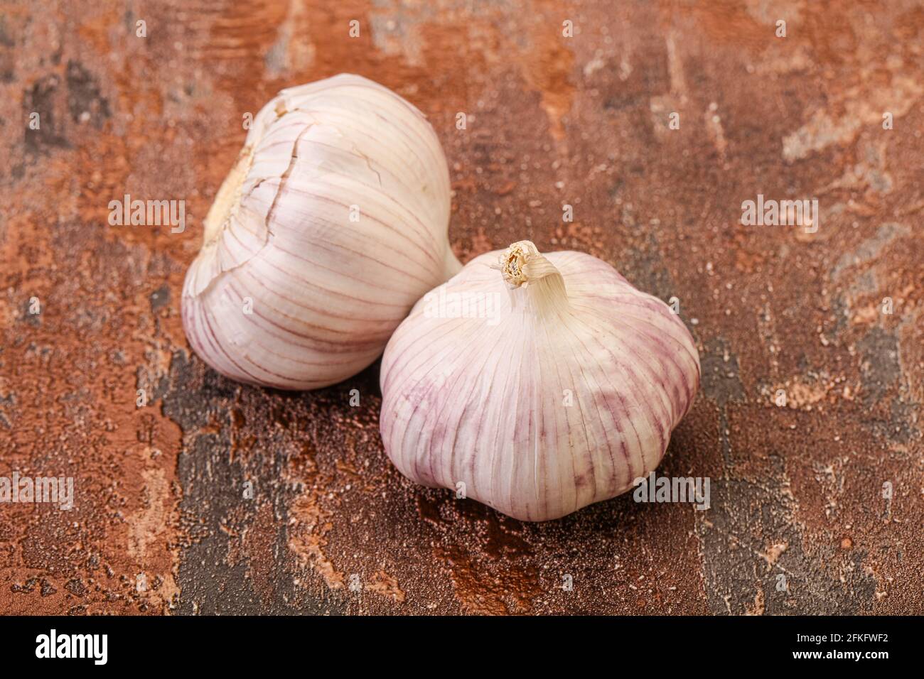 Fresh ripe and tasty garlic isolated Stock Photo - Alamy