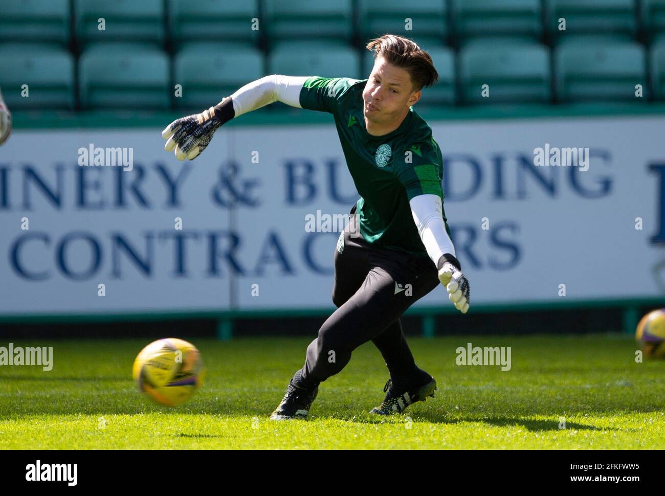 St johnstone goalkeeper hi-res stock photography and images - Alamy