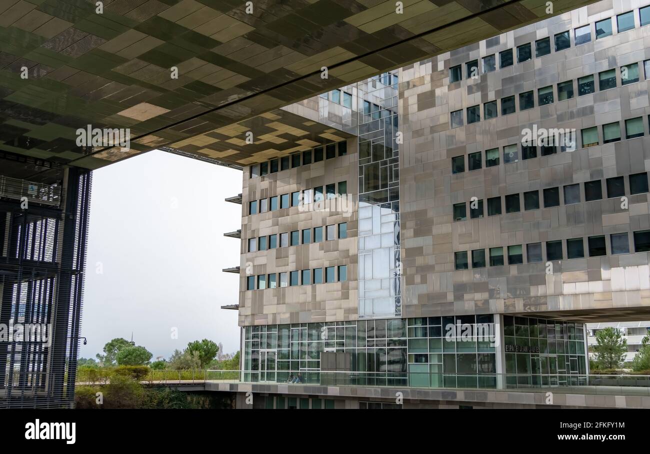 Modern architecture - The new Town Hall of the city of Montpellier by ...