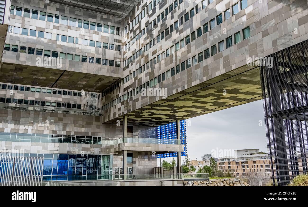 Modern architecture - The new Town Hall of the city of Montpellier by ...