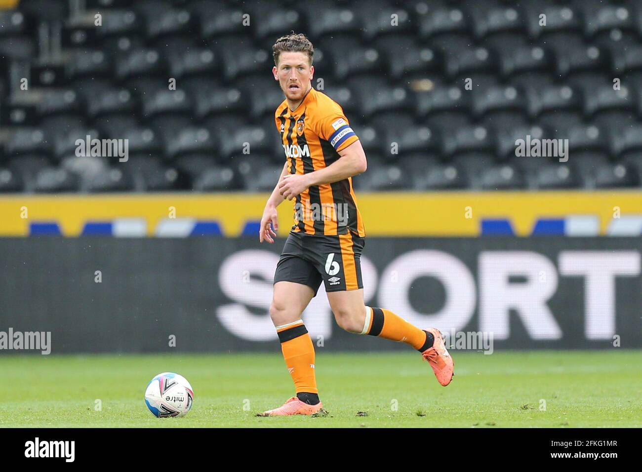 Captain of hull hi-res stock photography and images - Alamy