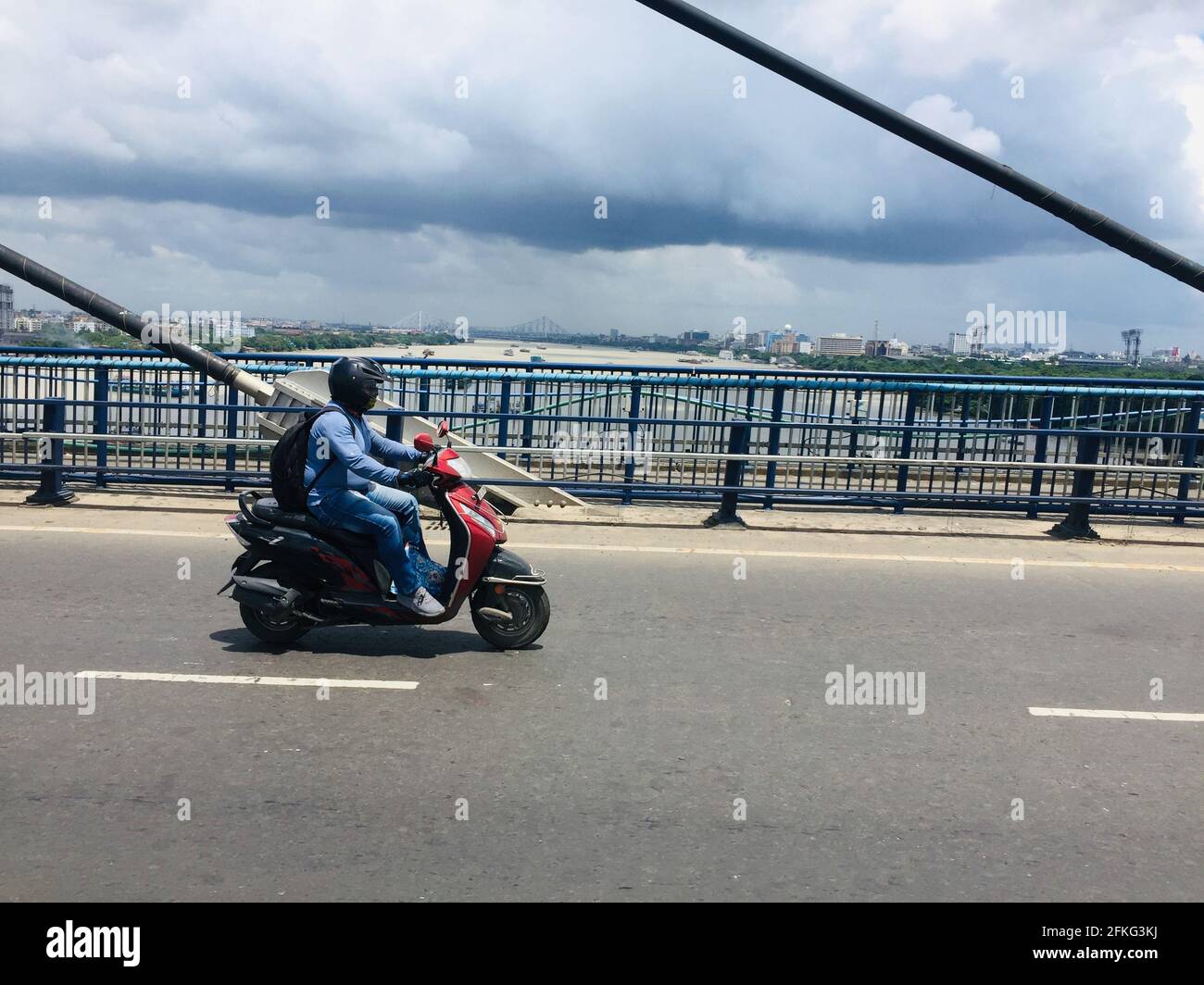 Scooterist hi-res stock photography and images - Alamy