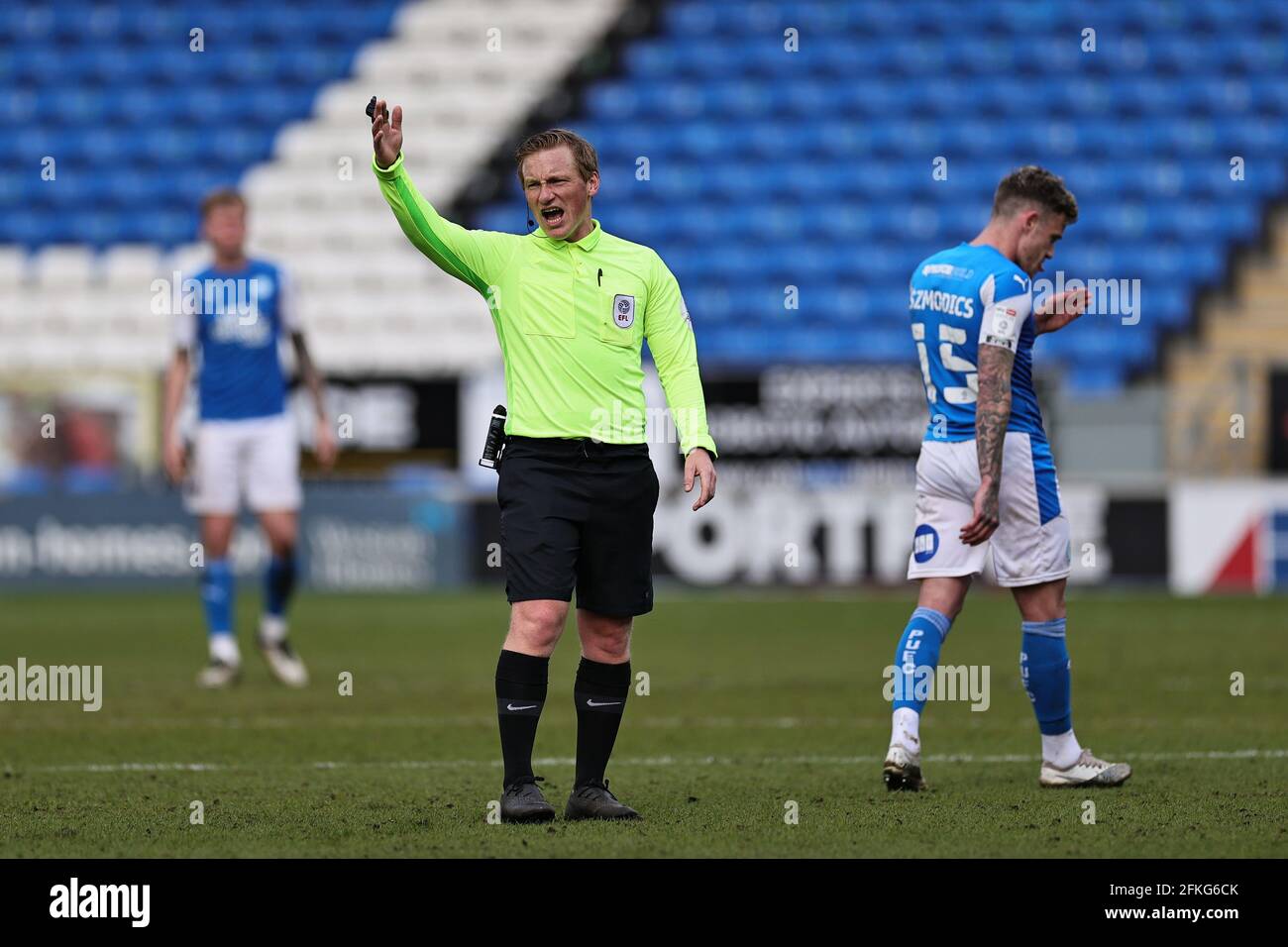 John busby referee hi-res stock photography and images - Alamy