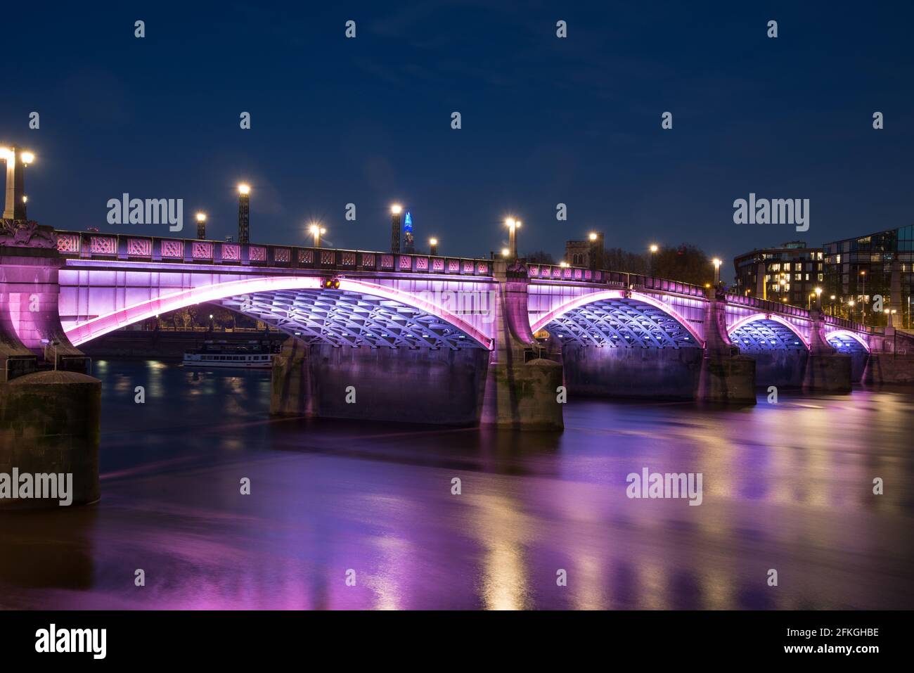 Illuminated River Lambeth Bridge Pink LED Lights by Leo Villareal Stock ...