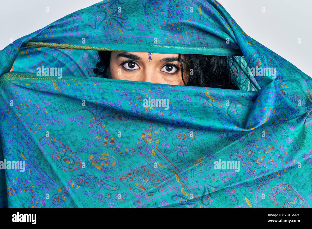 How To Wear An Indian Scarf at Becky Craig blog