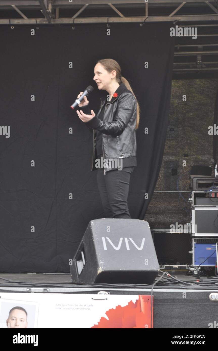 Sarah Buddeberg bei der traditionellen Maikundgebung der Partei DIE ...