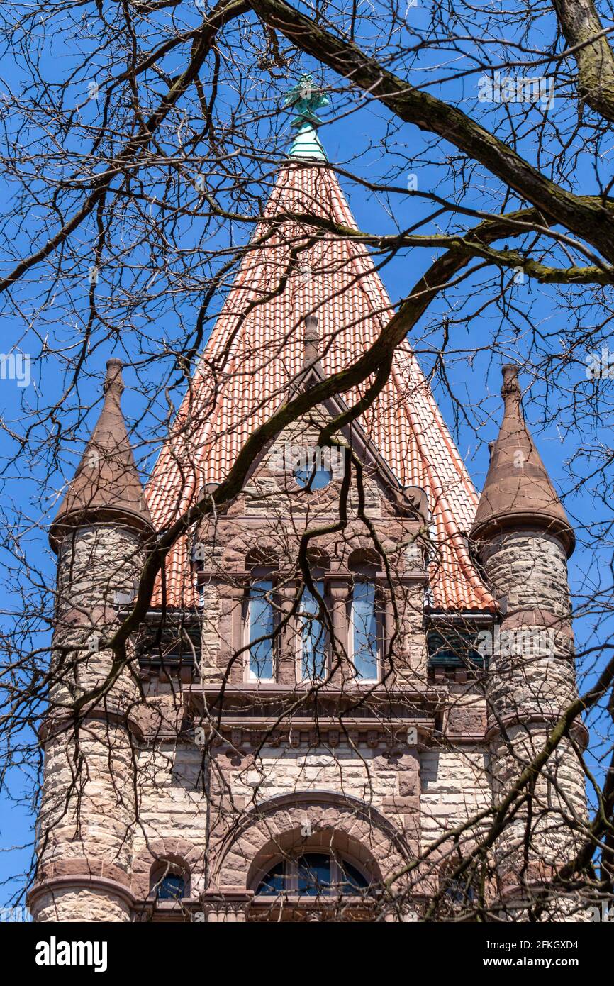 Victoria College in the grounds of the University of Toronto, Canada ...