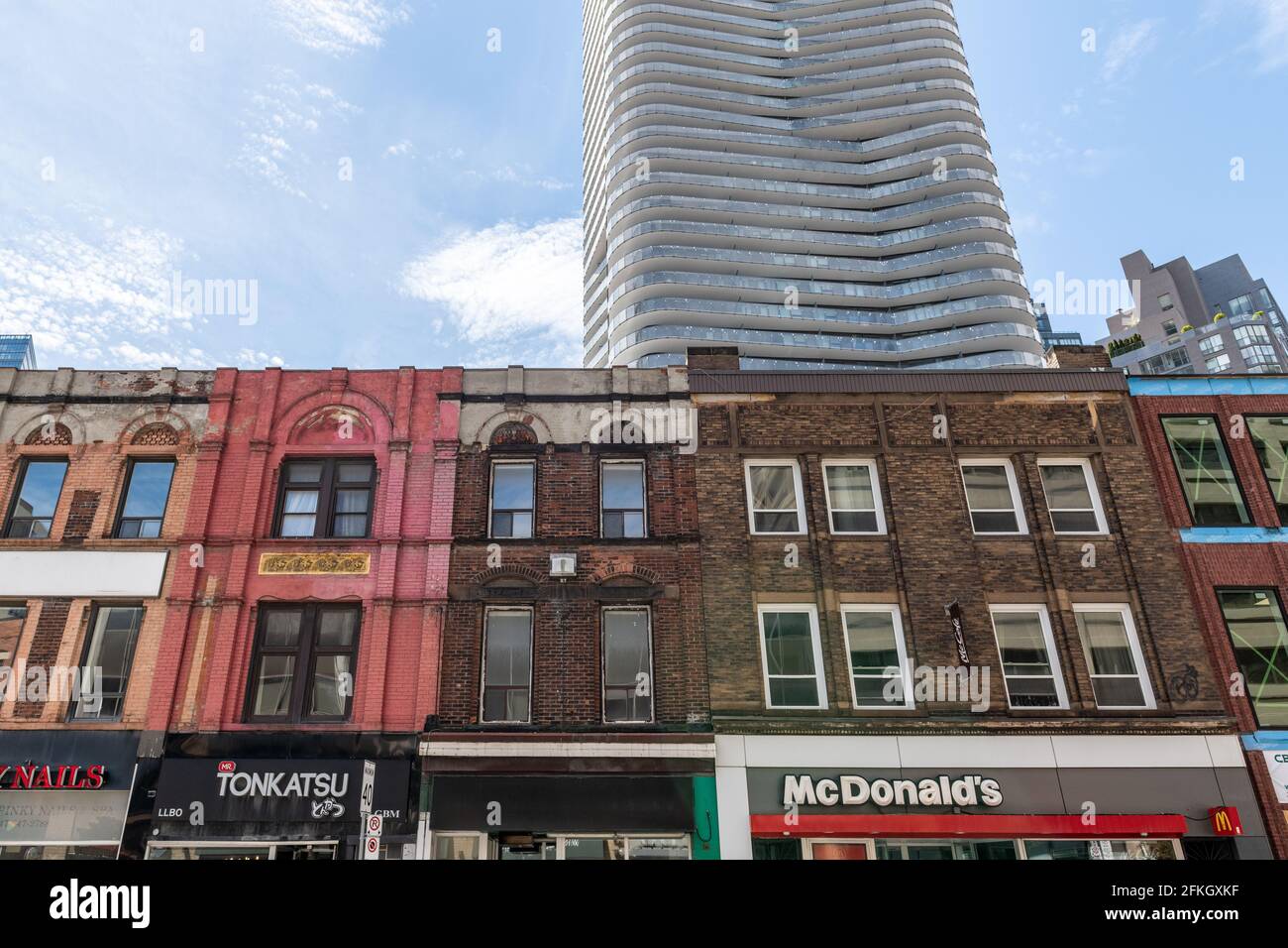 New building vs old buildings hi-res stock photography and images - Alamy