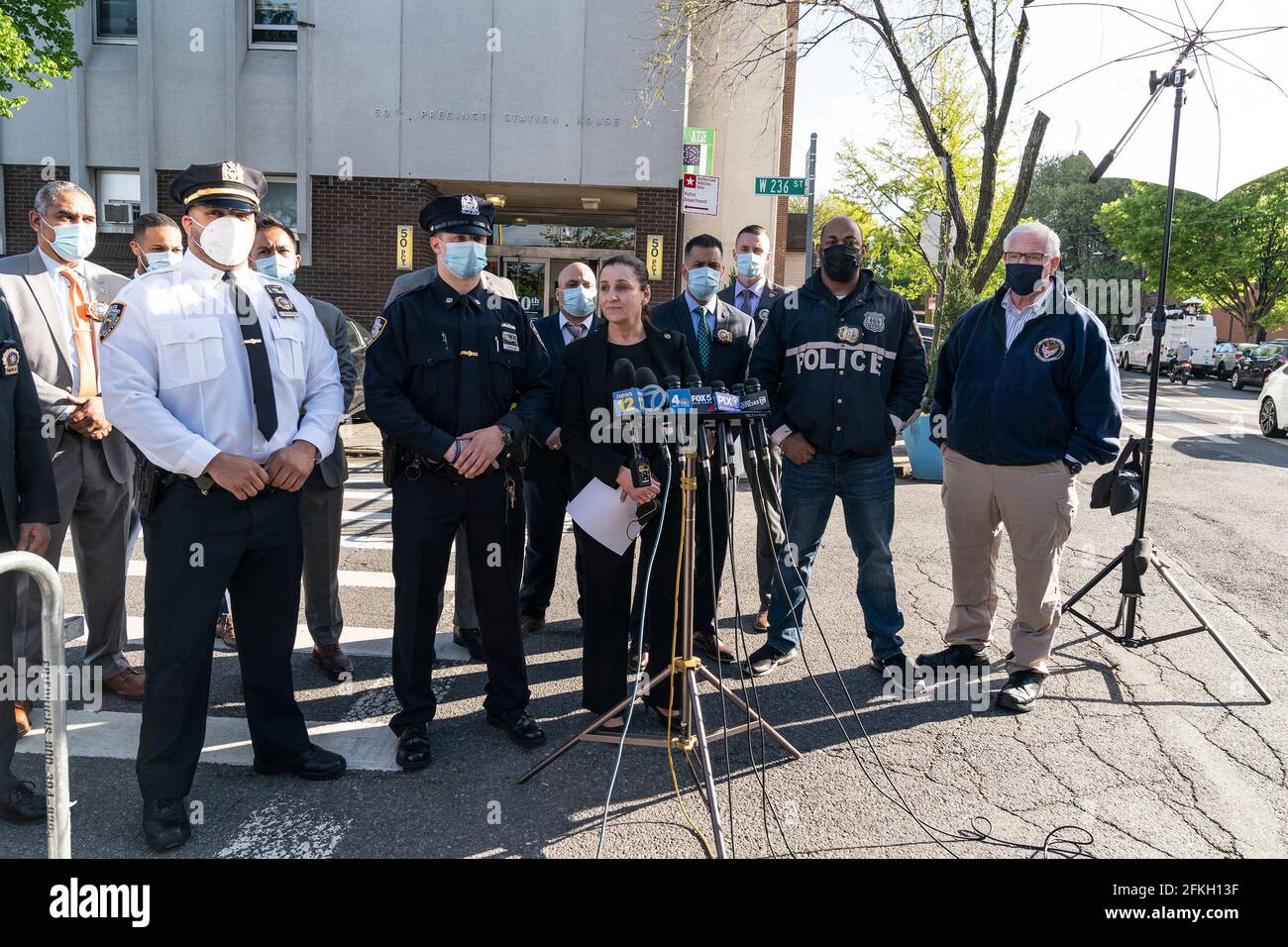 Jessica corey nypd hi-res stock photography and images - Alamy
