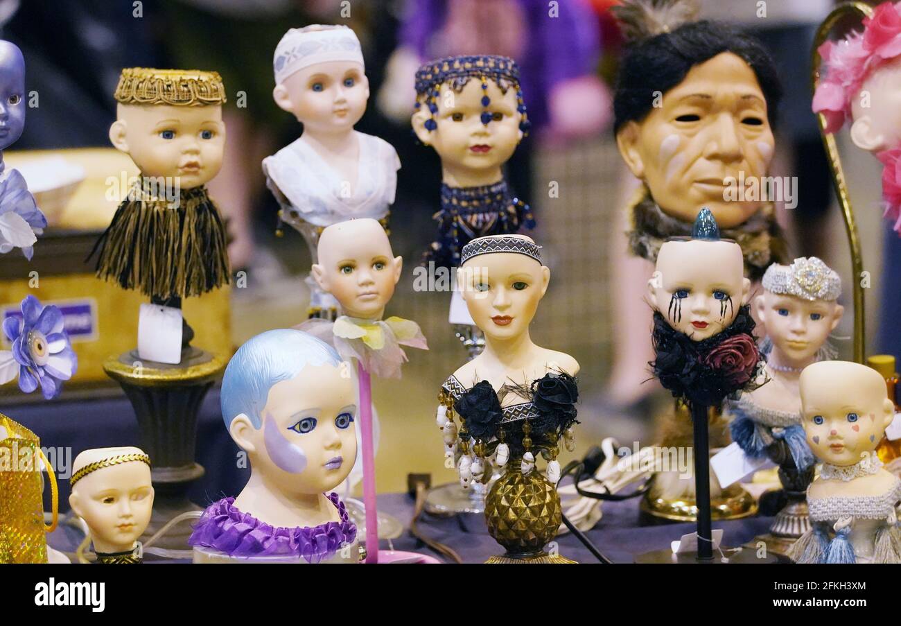 Oddities curiosities hi-res stock photography and images - Alamy