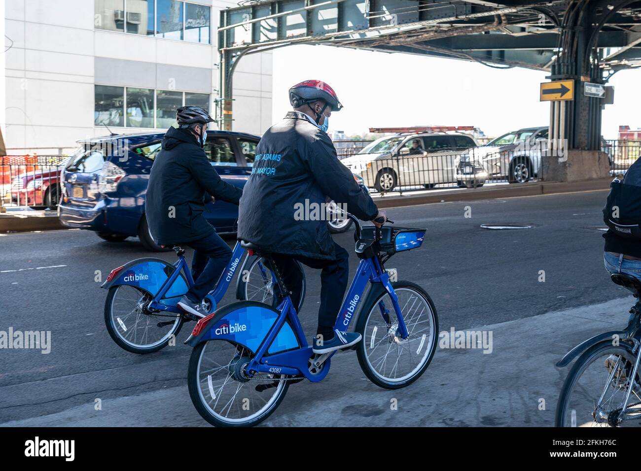 Build a bike lane hi-res stock photography and images - Alamy