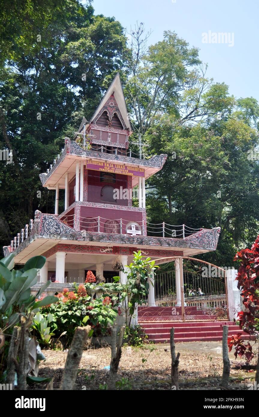 Tombstone of King Siallagan and family in Batu Kursi Raja Siallagan or ...