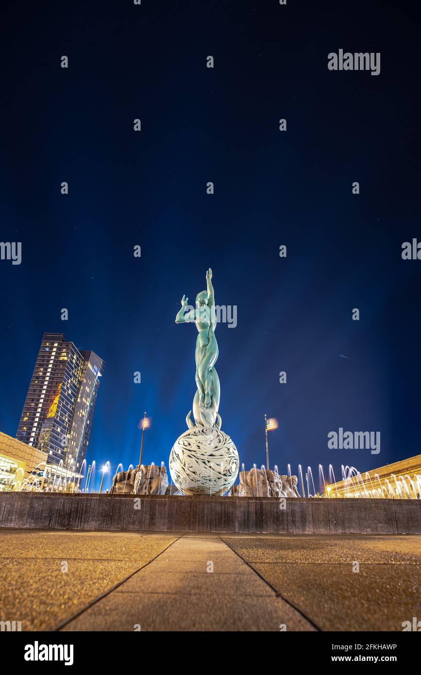 Statue of eternal life in cleveland ohio Stock Photo - Alamy