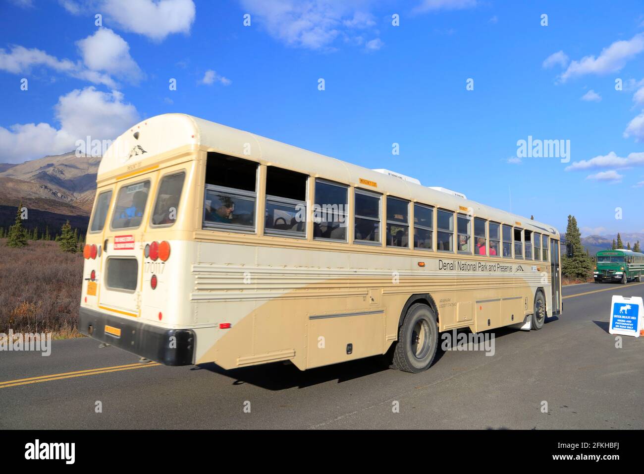 A tour bus in Denali National Park Alaska USA Stock Photo - Alamy