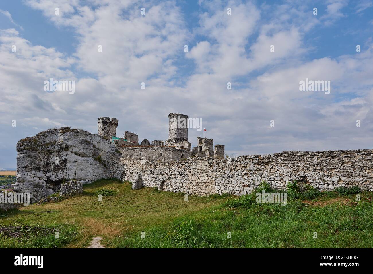 Medieval castle on a hill hi-res stock photography and images - Alamy