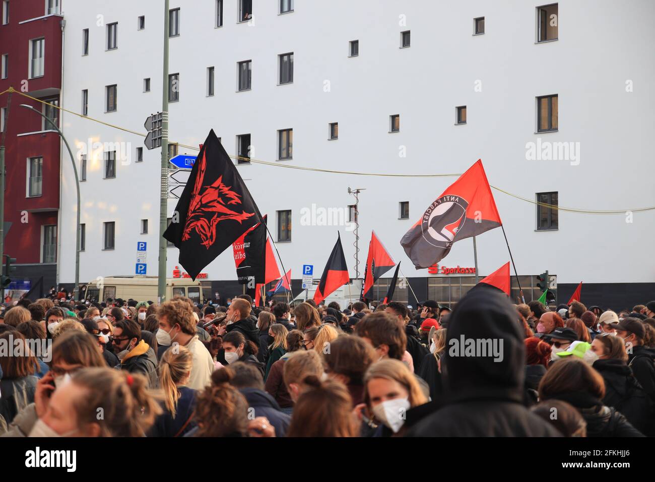 Multicultural crowd traditional hi-res stock photography and images - Alamy