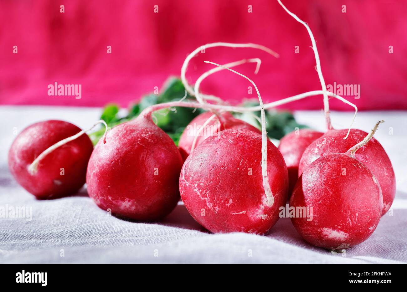 Edible red root vegetable hi-res stock photography and images - Alamy