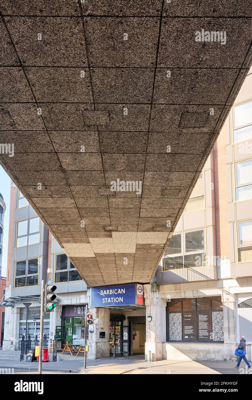 Barbican station london underground hi-res stock photography and images ...