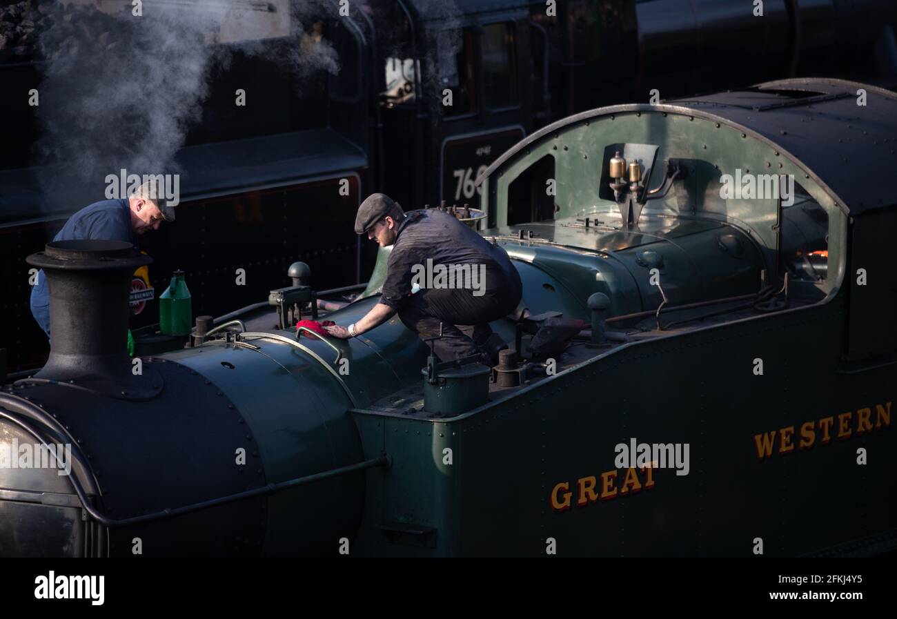 Gwr small prairie hi-res stock photography and images - Alamy