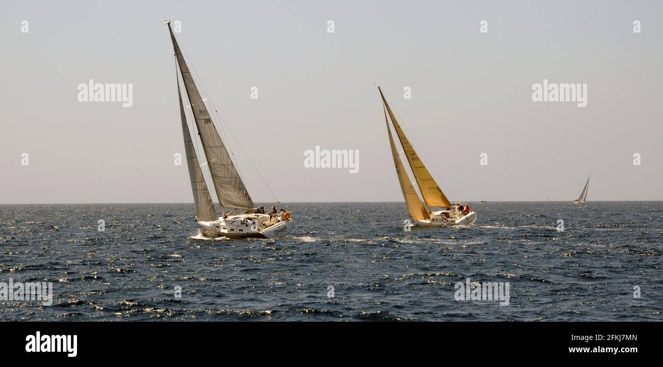 Velero de regata hi-res stock photography and images - Alamy