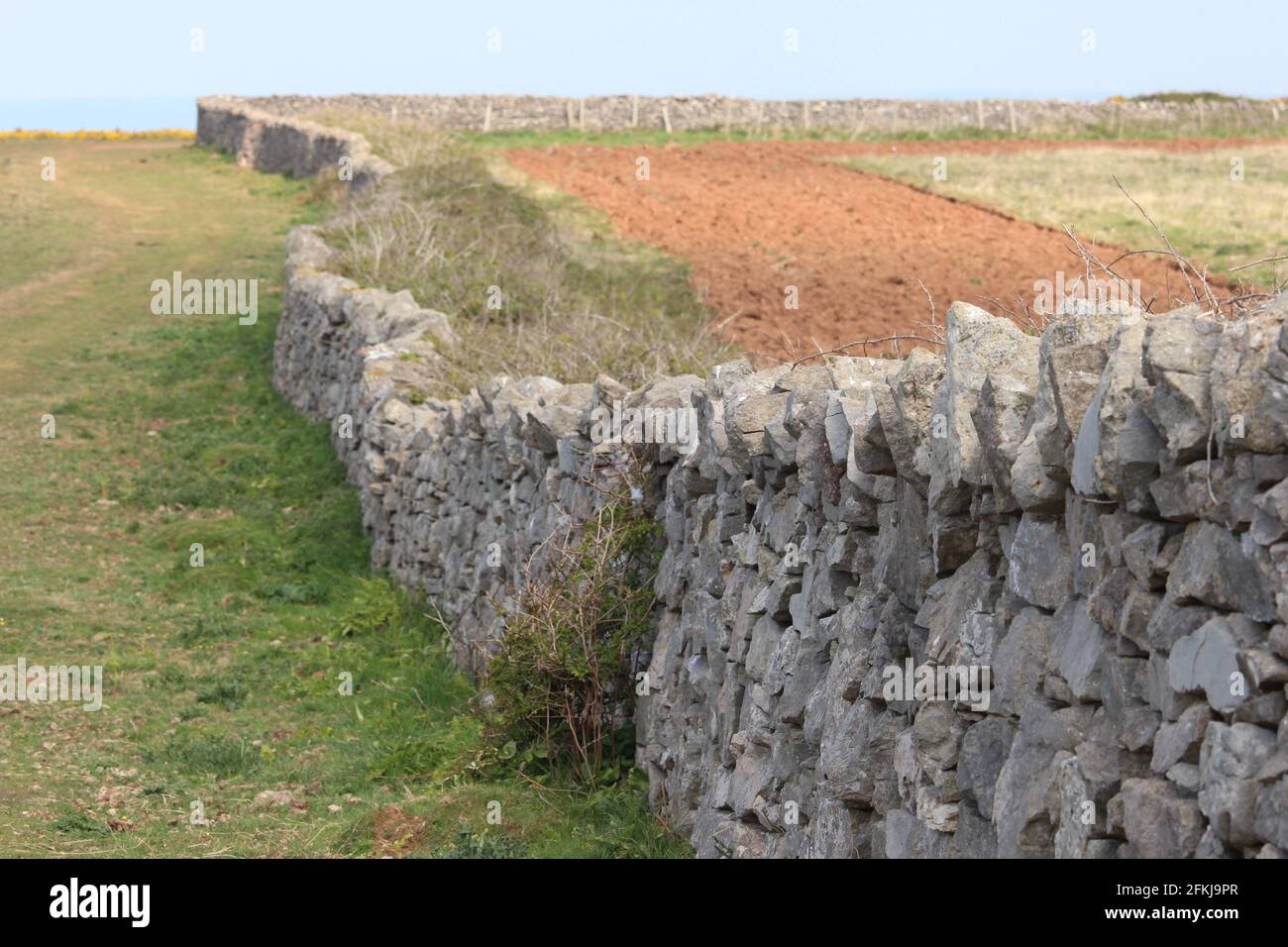 Farmland wall hi-res stock photography and images - Alamy