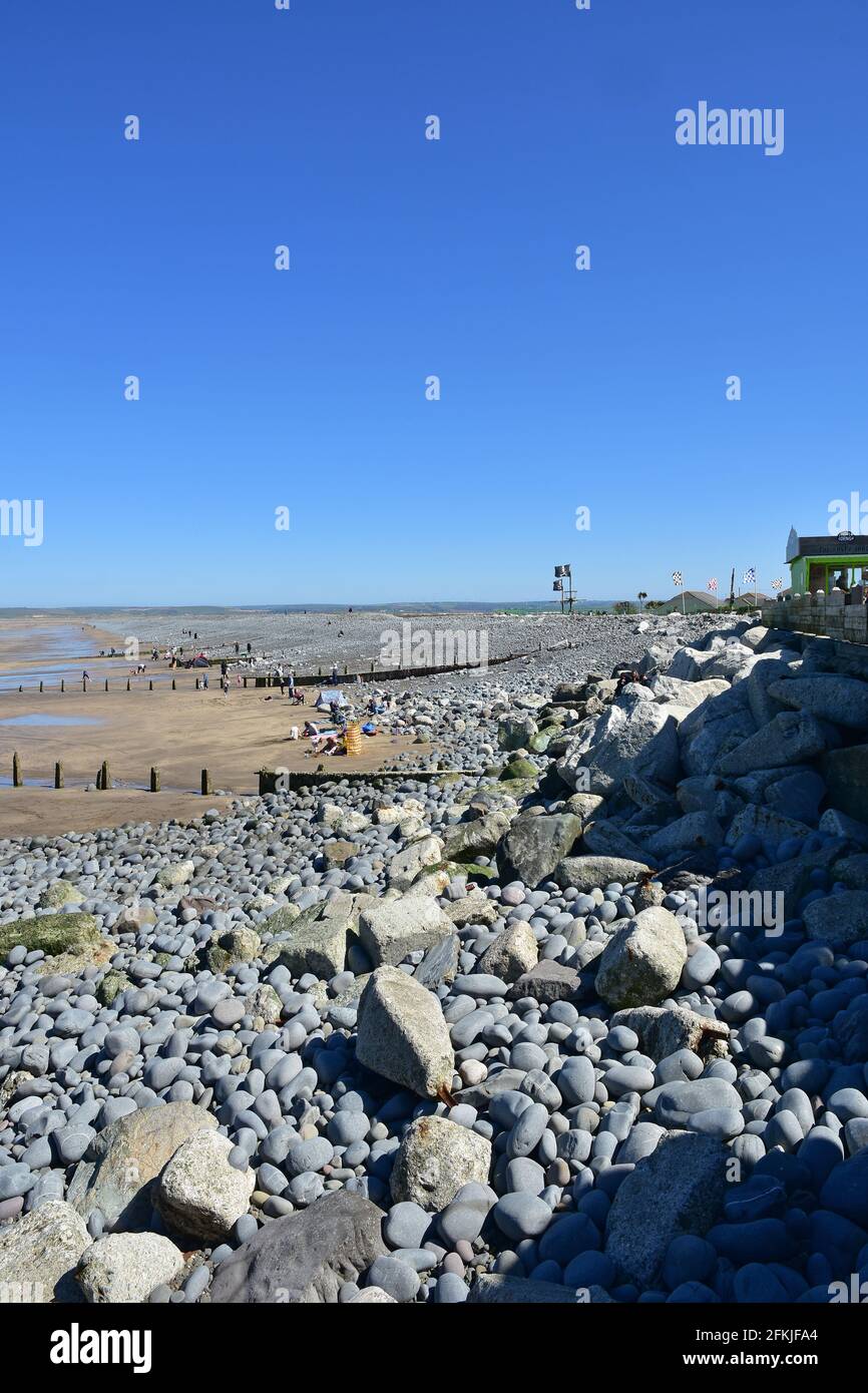 The beach, Westward Ho, North Devon in Spring sunshine Stock Photo - Alamy