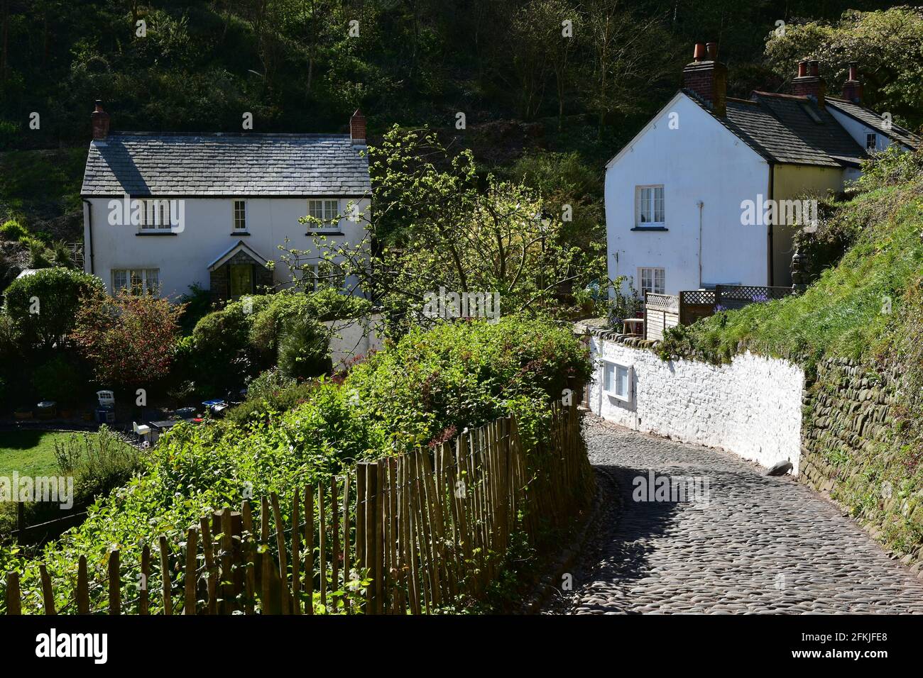 Houses on steep street in hi-res stock photography and images - Alamy
