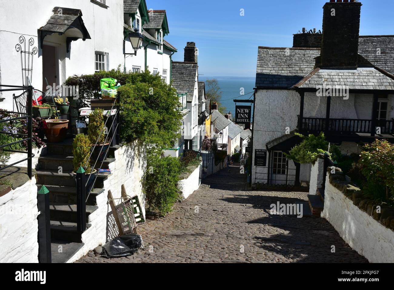 Houses on main street in Clovelly, North Devon, in Spring sunshine ...