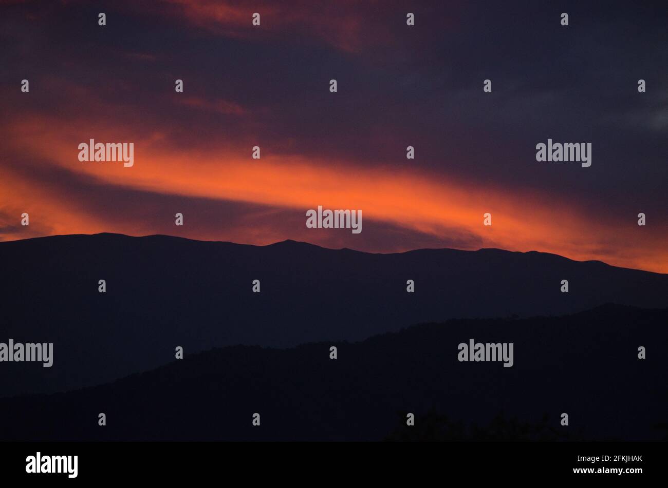 Breathtaking shot sunset crossing hi-res stock photography and images ...