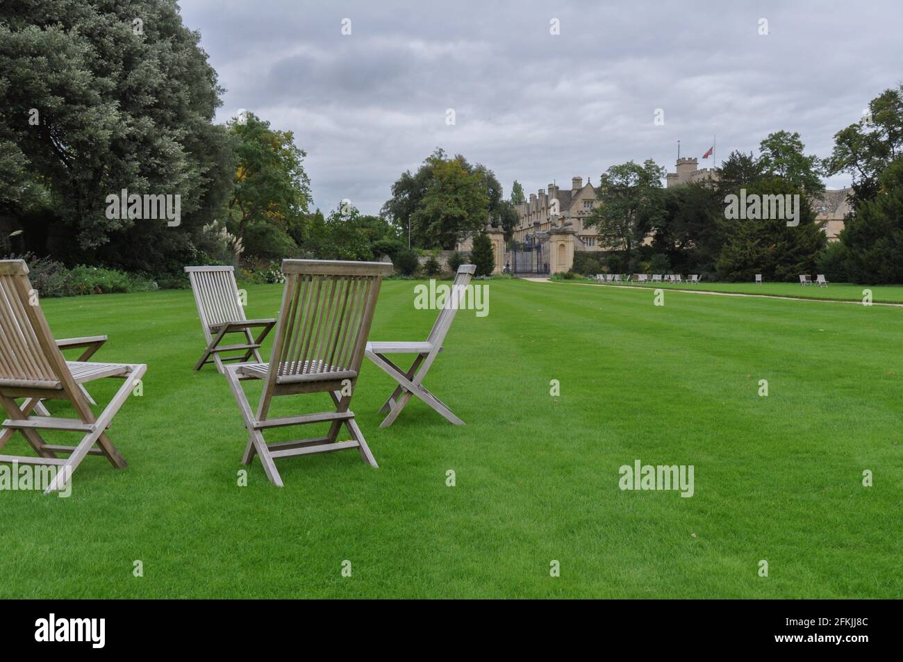 Quad trinity college oxford hi-res stock photography and images - Alamy