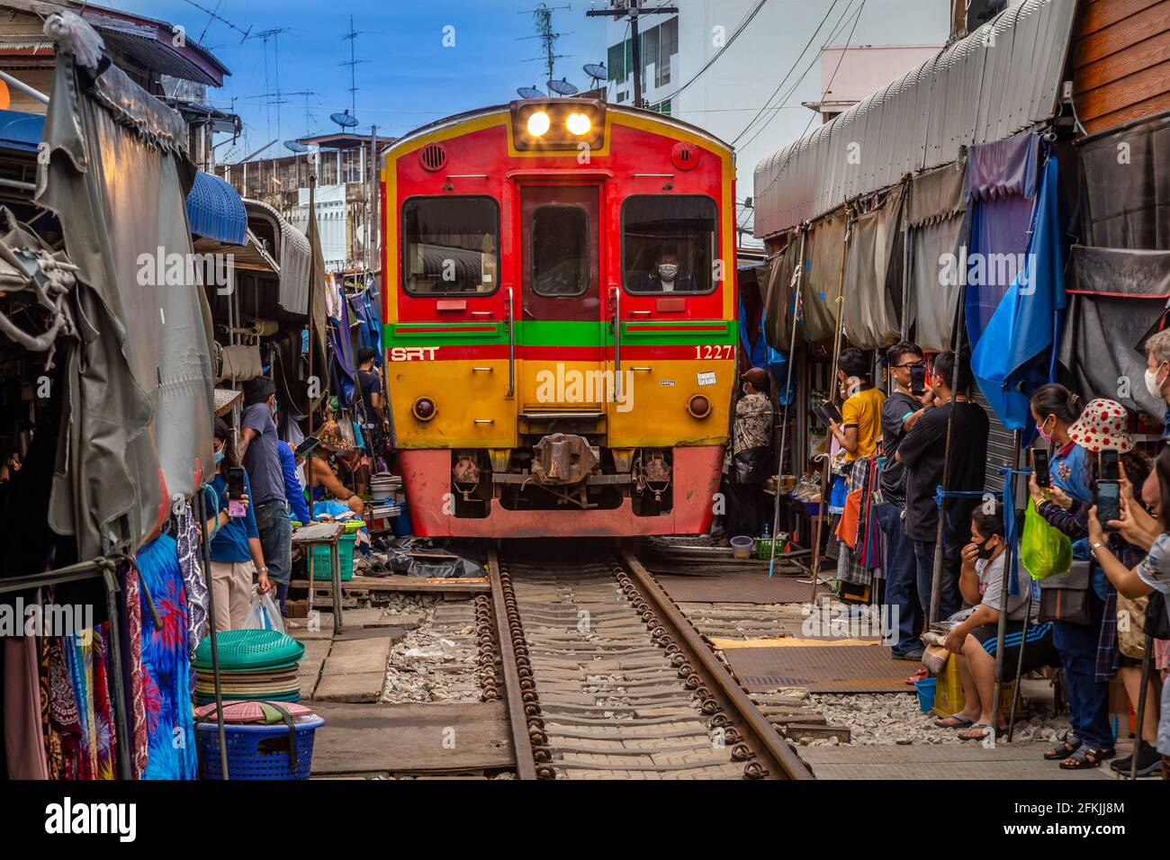 Maeklong Railway Market Stock Photo - Alamy