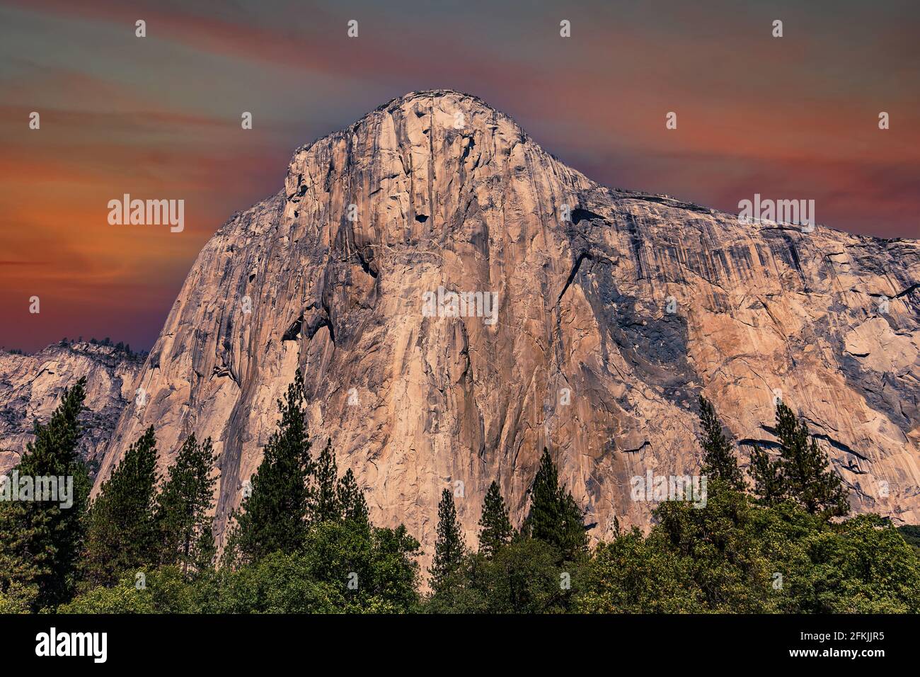 World famous rock climbing wall of El Capitan, Yosemite national park ...