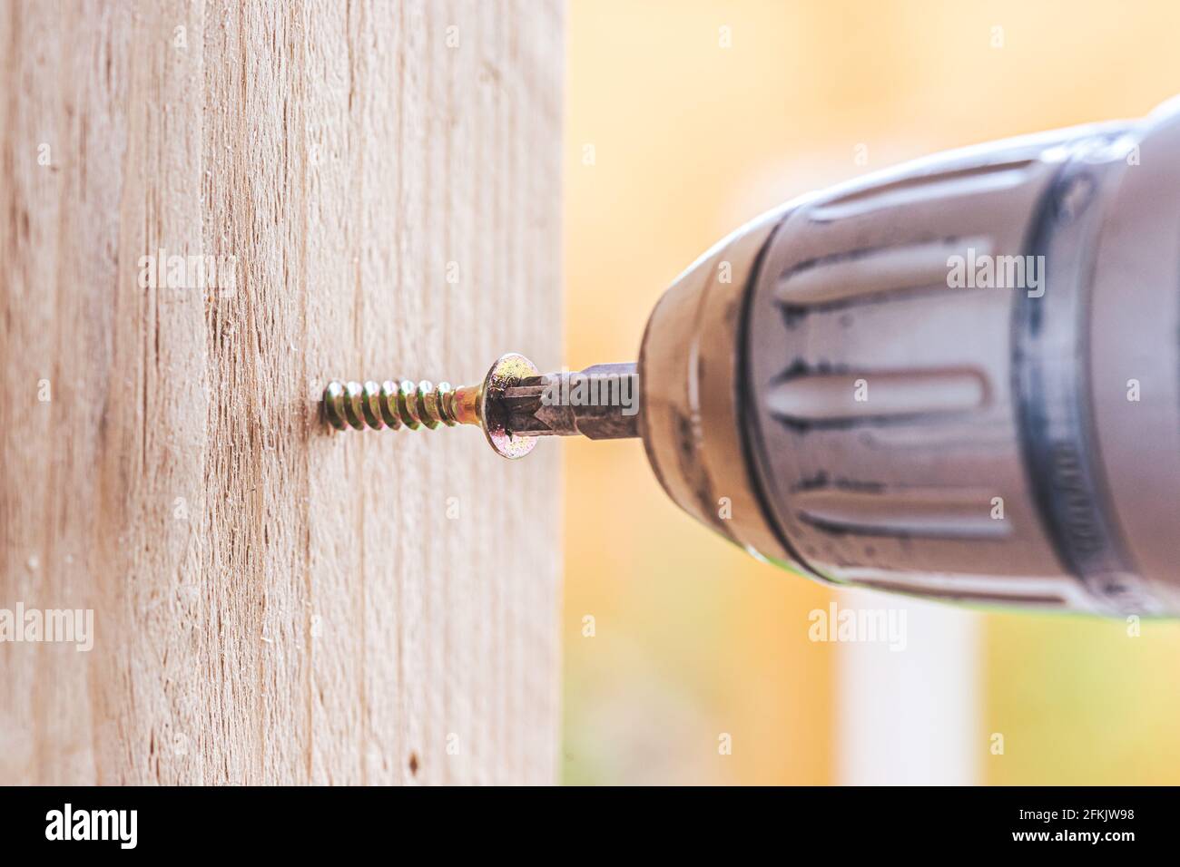 Screwing machine hi-res stock photography and images - Alamy